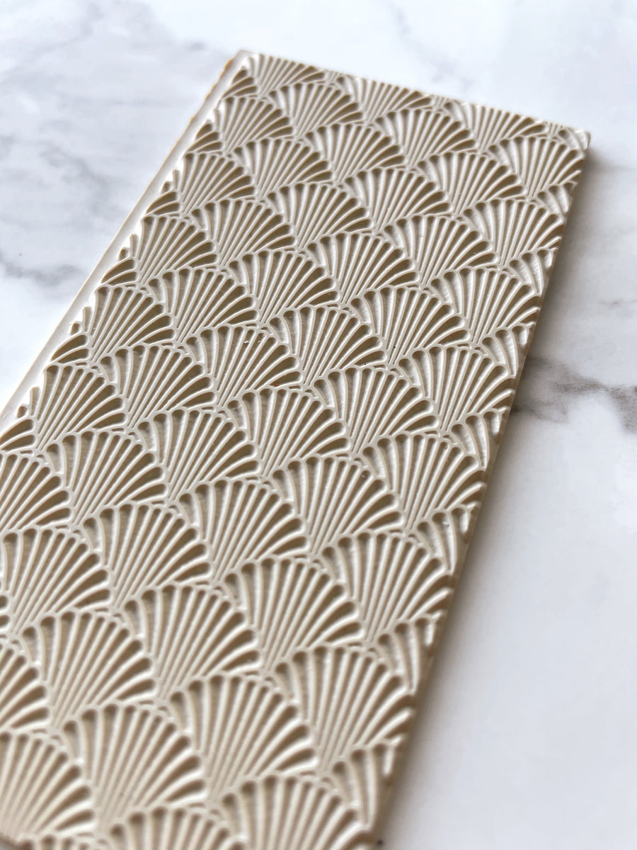 Classic Scallops Texture Tile – The Clayful Co.